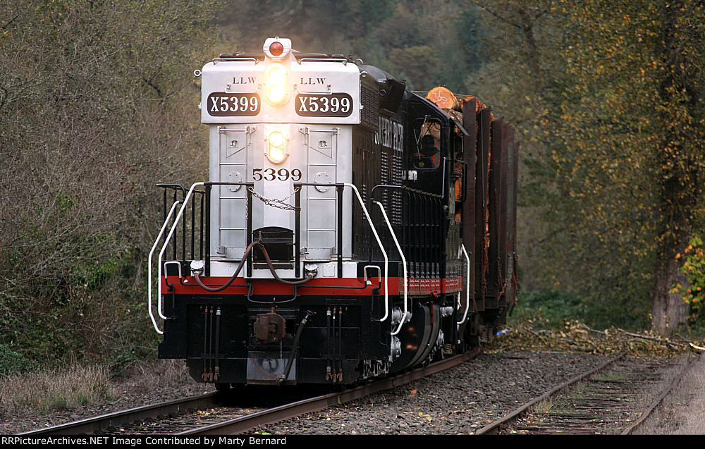 LLW 5399 (ex-SP 4364) Working for the Albany & Eastern Railroad